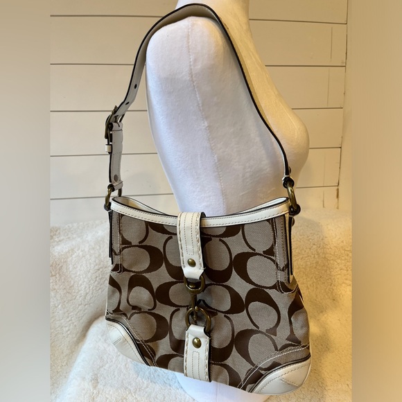 Coach | Bags | Coach Signature Tan Cream Vintage Jacquard Shoulder Bag ...